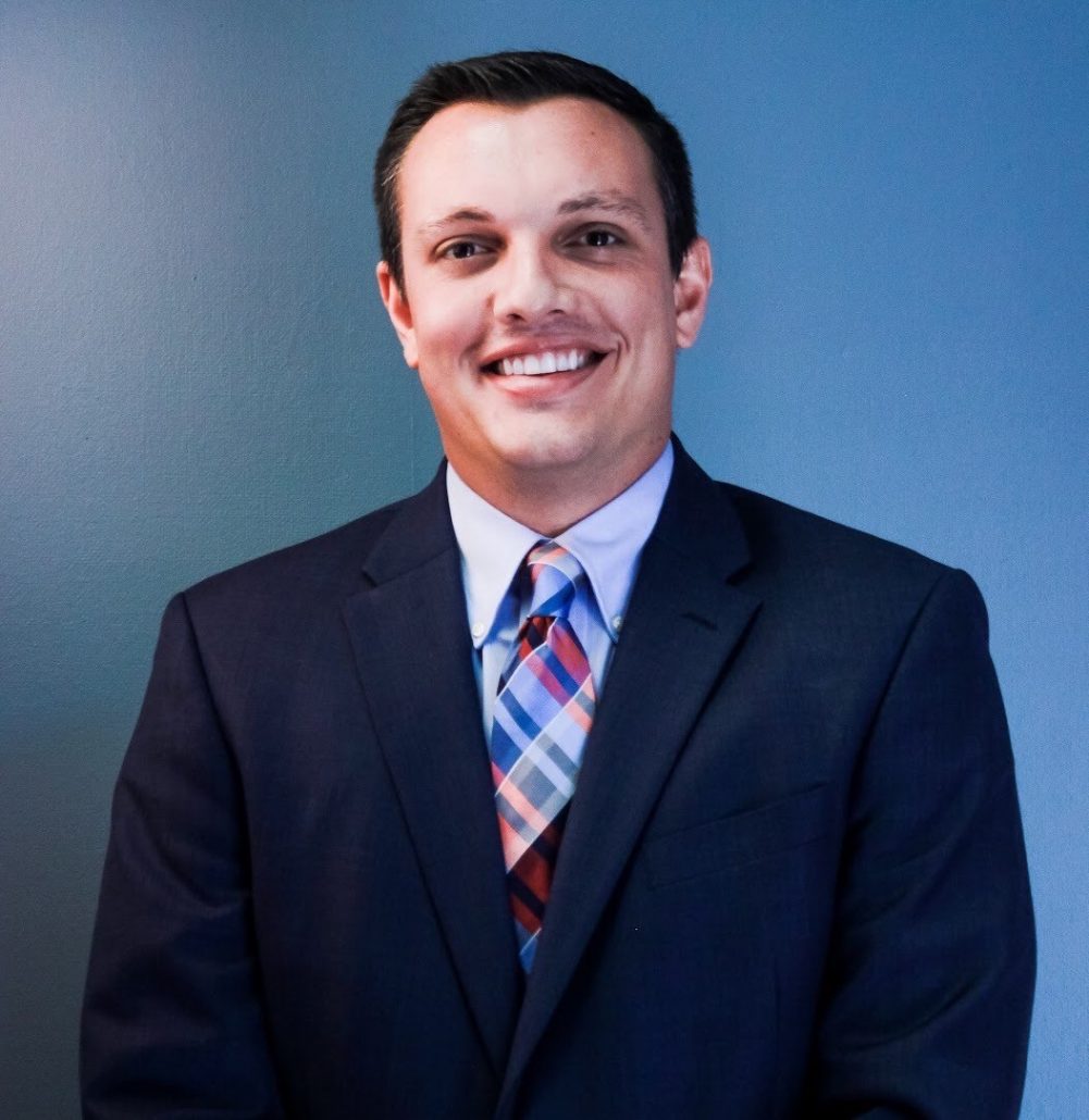 Maxwell Headshot 2 - Magnate Wealth Management